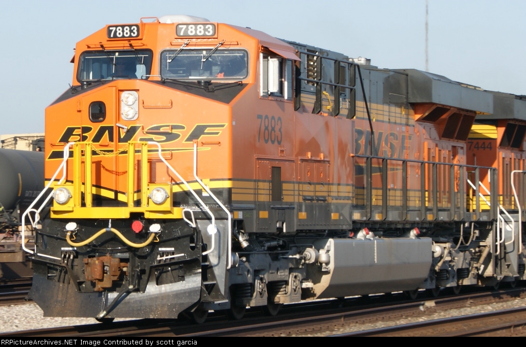 BNSF 7883
